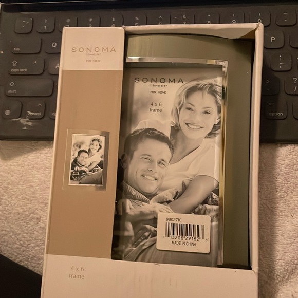 Sonoma | Accents | Sonoma Picture Frame 4x6 Nwt Green In Color | Poshmark